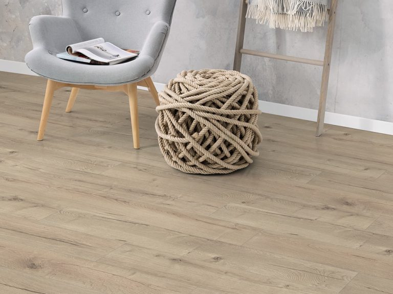 EGGER - LIGHT NAKINA OAK ☑️ Best Online Flooring Store